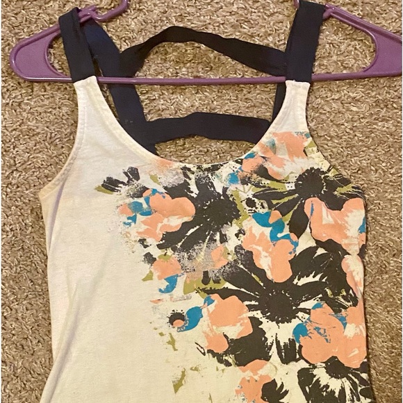 Hang Ten | Tops | Hang Ten Brand Tank Top It Is Very Cute Has Floral ...